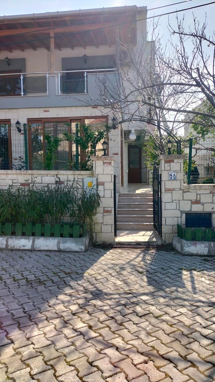 Alaçatı ' Da Havuzsuz Uygun Vi̇lla - Alaçatı
