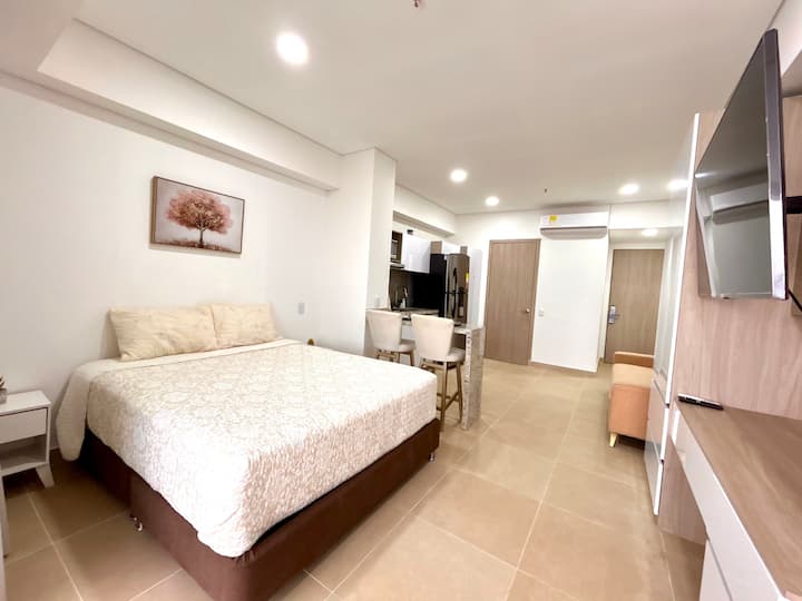 Apartasuit En Crespo / Aeropuerto - Playa - Cartagena, Colombia