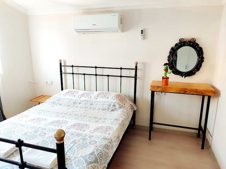 Fethiye'de çOk Iyi Konumda, Huzurlu 1+1 Daire - Fethiye