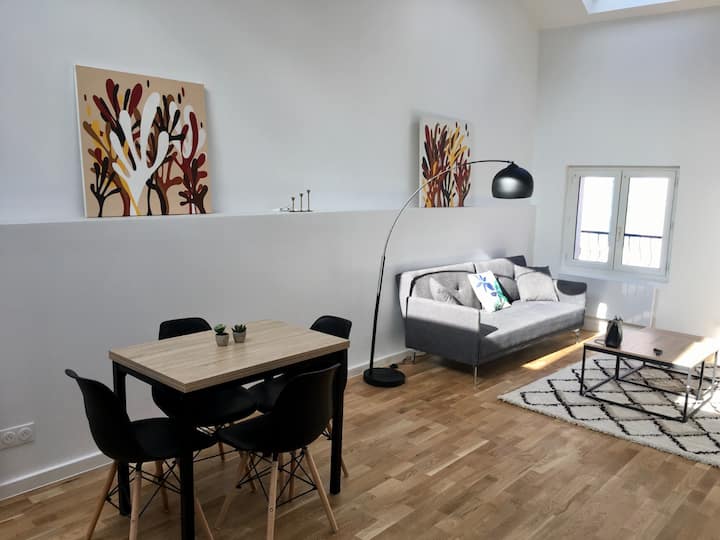 Appartement Type Loft En Plein Centre-ville - Rueil-Malmaison