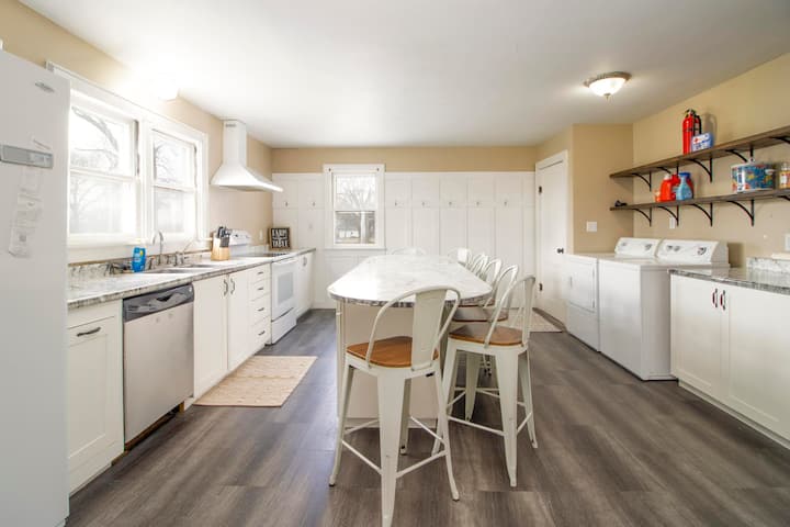 Come Stay With Us At Our Family Air B & B - Crete, NE