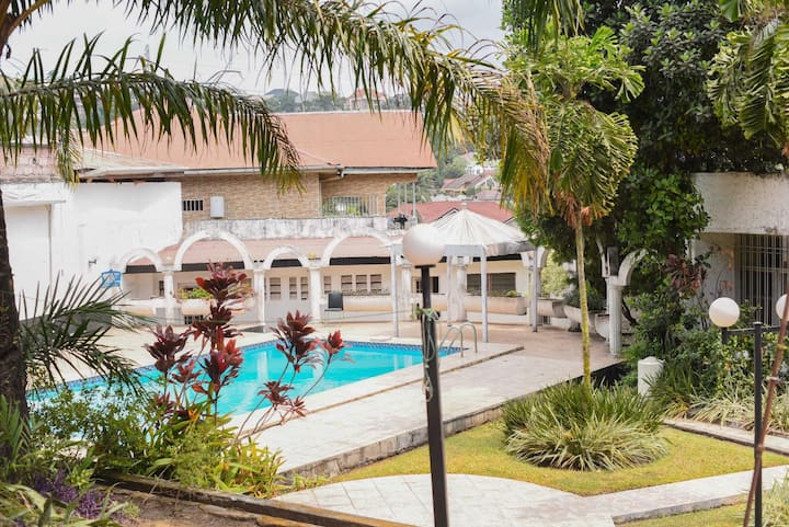 Villa Avec Piscine I ÉVènements Autorisés - Kinshasa