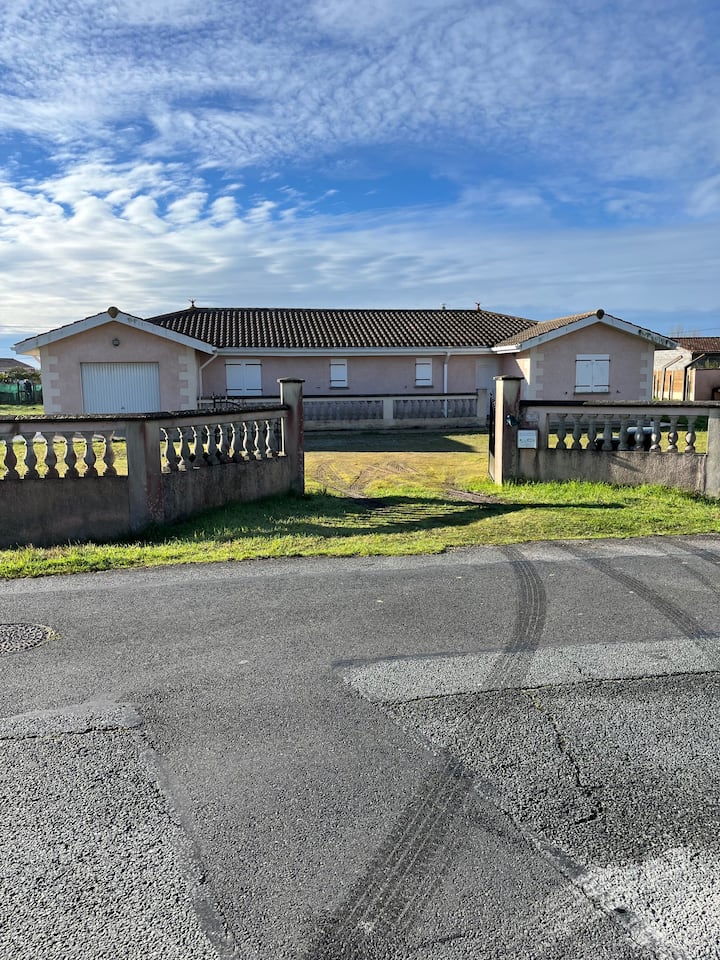 Villa 4 Chambres, Grand Jardin, Près Des Plages - Soulac-sur-Mer