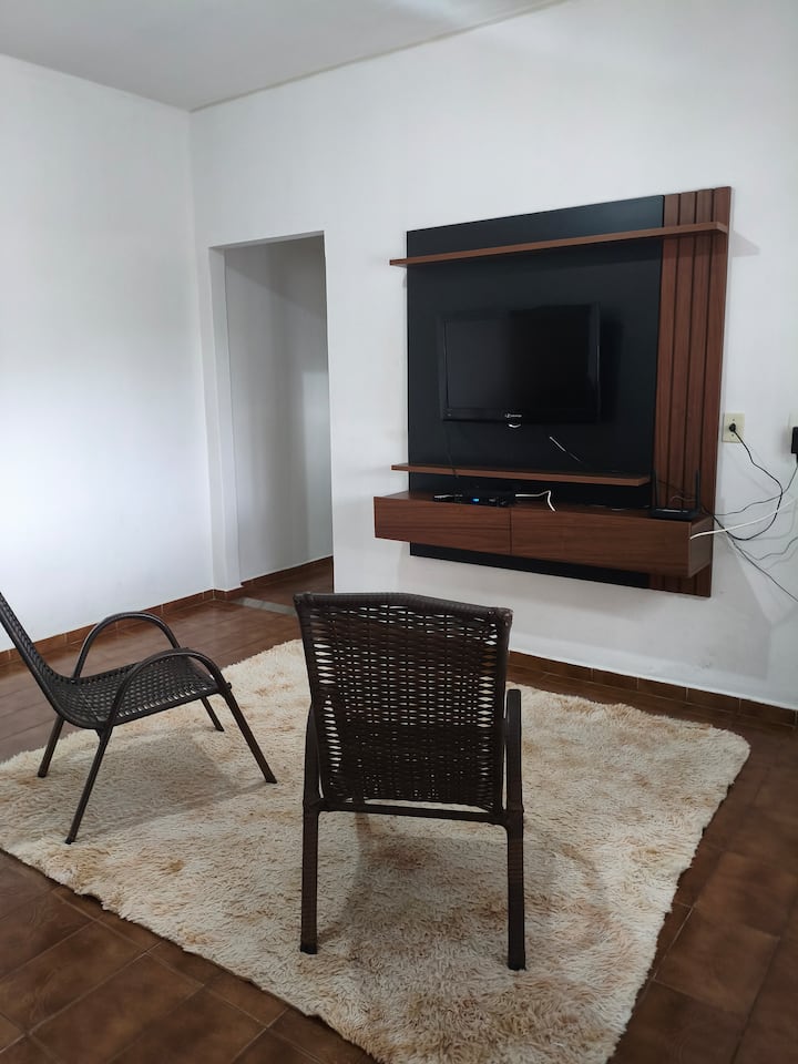 Casa 
Acomodação Para Empresas E Grupo De Amigos - Mogi Guaçu