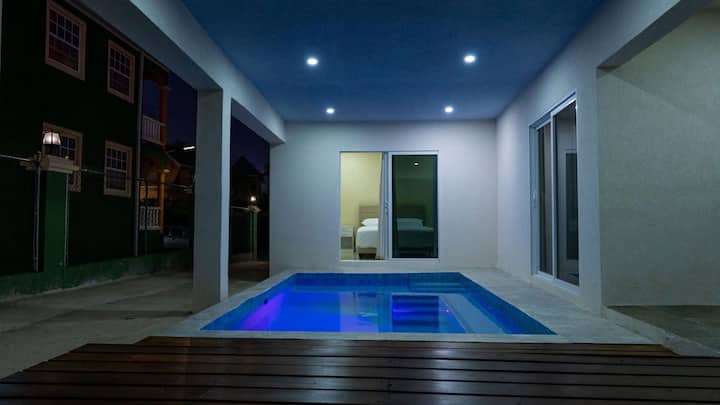 White Castle | 5 Mins From Airport & Oistins - Barbados