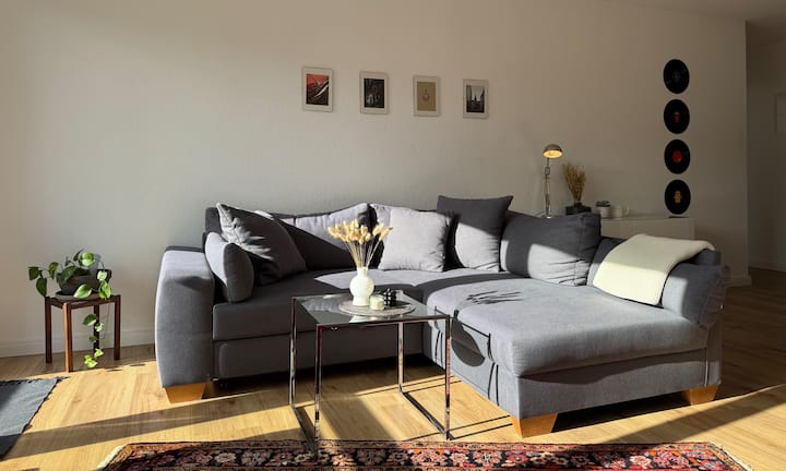 Stilvolles Apartment • Balkon • Aufzug • Garage - Dresde