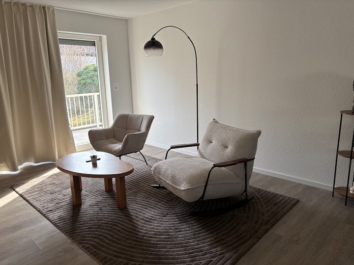 Teratop-living, Zentral, 3 Zimmer, Schlafcouch - Darmstadt