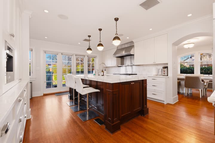 Sunny & Cozy 3-bedroom Home In Vancouver - Richmond