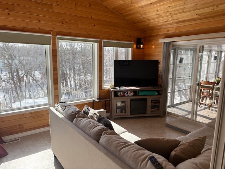 Cabin On The River In St.malo Next To The Beach! - Manitoba