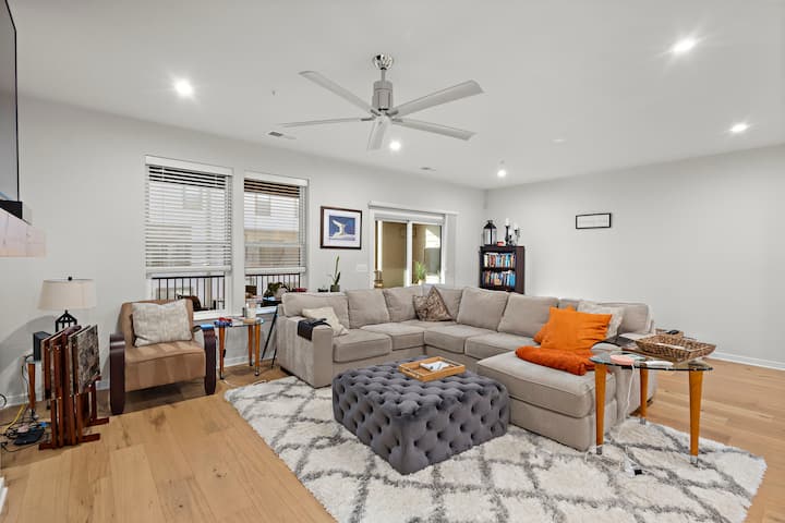 Stunning 3br Furnished Townhome In Fairfax Va - Manassas, VA