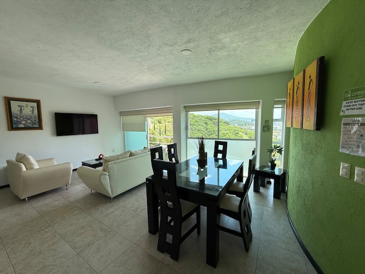 Suite 302 - Querétaro