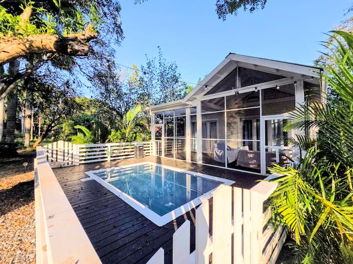 Villa Akasha – Island Retreat With Private Pool - Utila