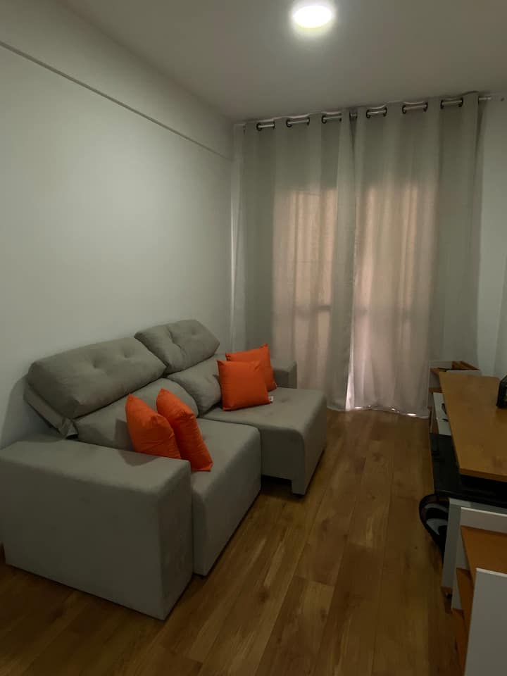 Apartamento Com 2 Dormitórios E Vaga De Garagem - Santo André