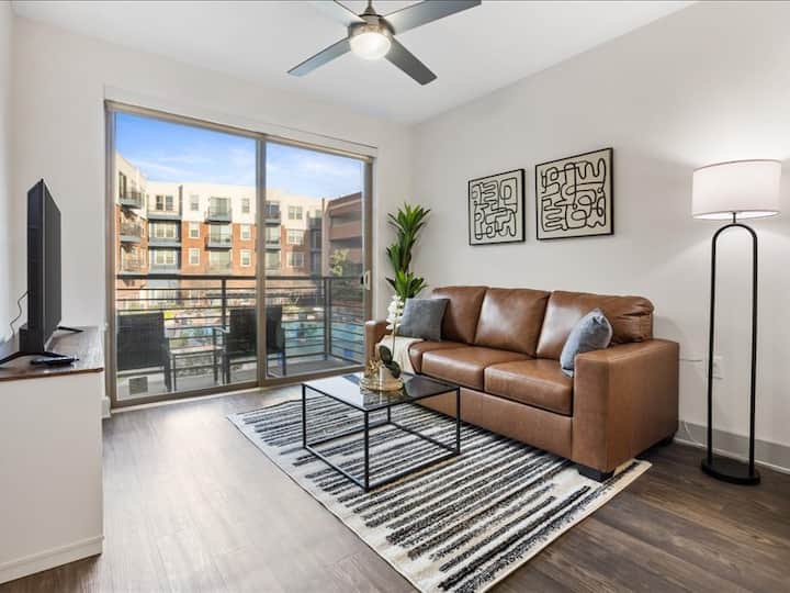 Luxe 1 Bd Stay W/ Pool, Gym & Ev Charger - Frisco, TX