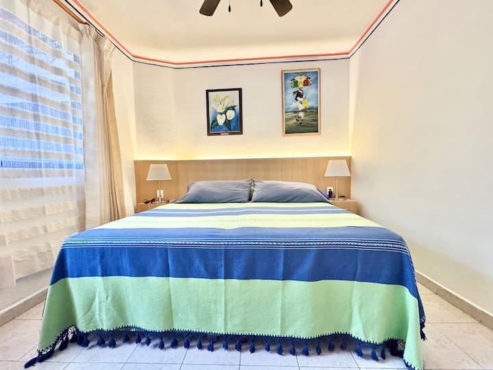 Loft In Jalatlaco, King Size Bed, Full Kitchen - Oaxaca
