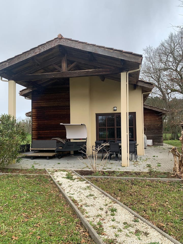 Villa Neuve Meublée, 4 Chambres, Piscine - Belin-Béliet