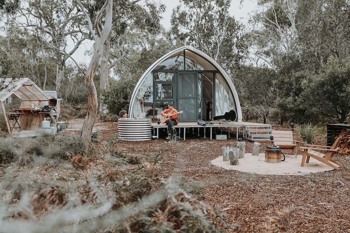 Numie | White Gum Cocoon | Hot Tub | Waterfront - Tasmania