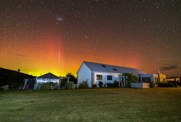 Stone House On Temple - Twizel