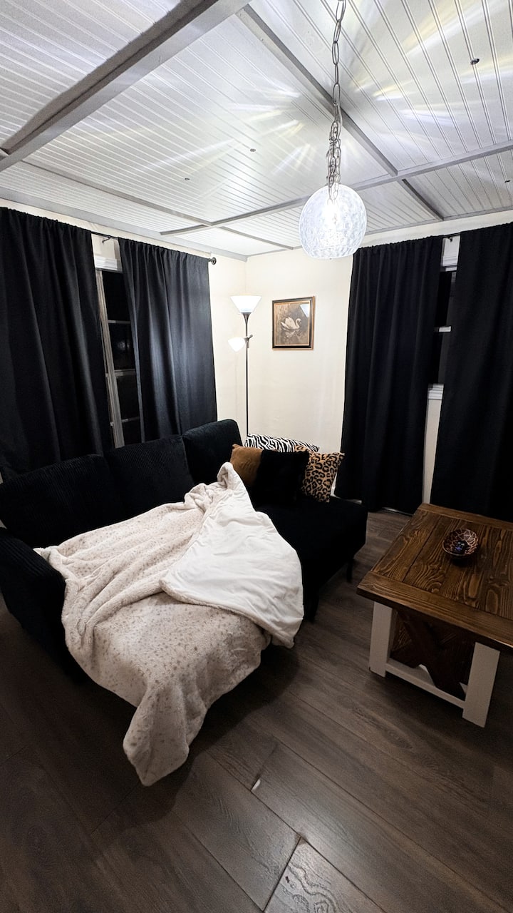 Oak Street Suite - Abilene, TX