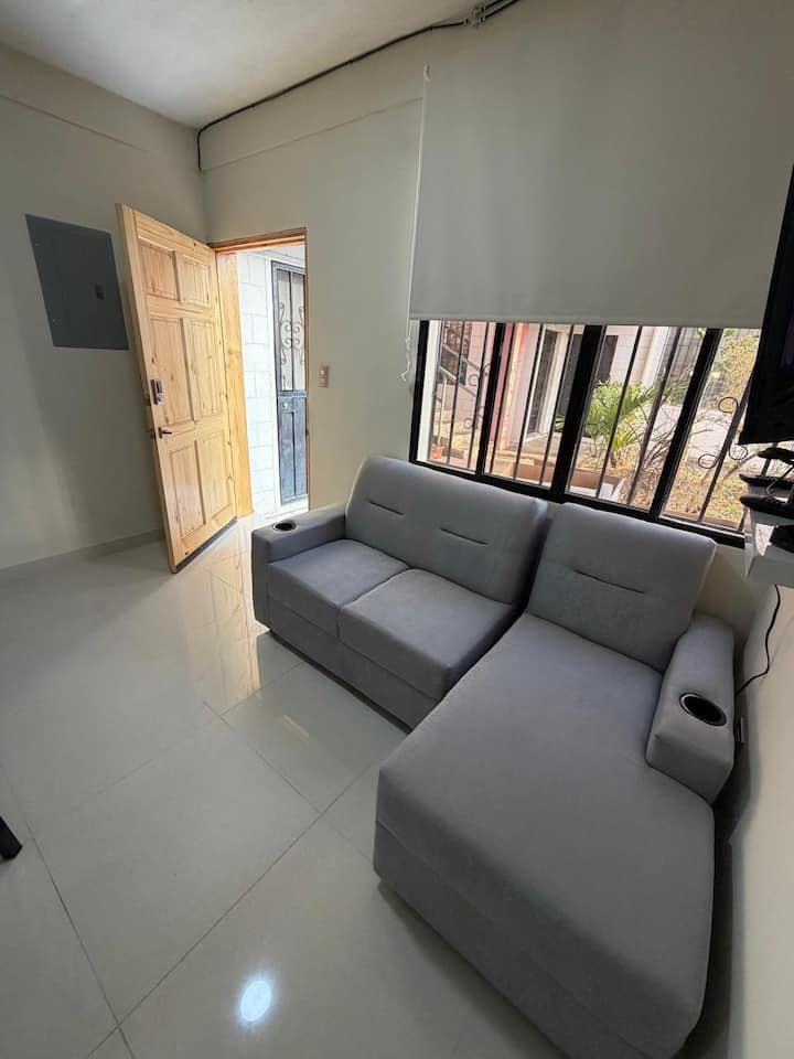 Comfort, Style And Perfect Location - Santa Ana