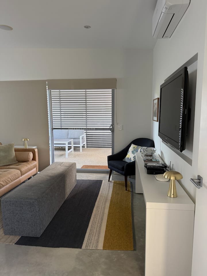 East Wing 16
Gnarabup Margaret River - Margaret River