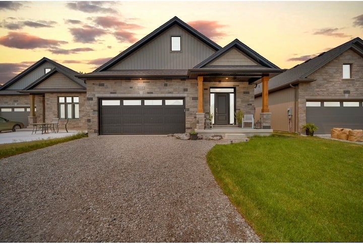 Blue Wave Retreat - Fort Érié
