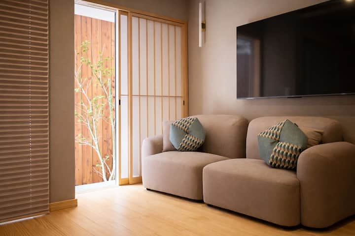 New Open｜御屋竹・庭床暖房バルコニー付き京町家一棟貸し｜京都駅15分・伏見稲荷東福寺徒歩圏 - Kyoto