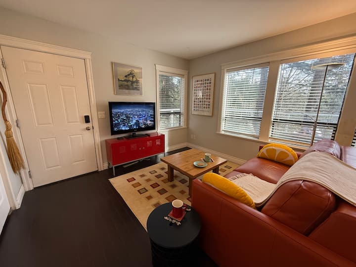 Quail House Suite - Salt Spring Island