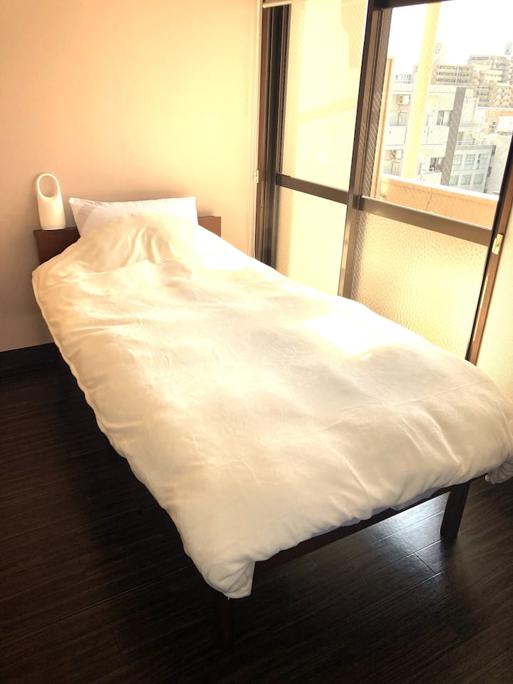 鹿児島市の中心！交通機関で移動も便利でグルメスポットも楽しめます。ロフトでユニークなお部屋です603 - Kagoshima