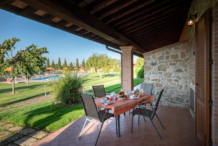 Appartamento Per 6 Ospiti - 2 Camere - Pool - Follonica