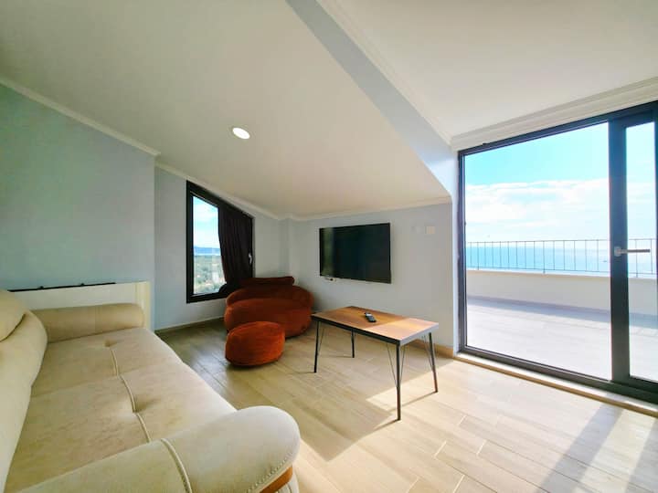 Dikili Denizköy 1+1 Teras Muhteşem Manzaralı Daire - Bademli