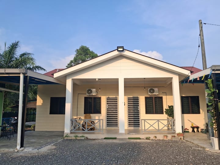 Aks Farm Home Kuala Selangor
Unit No 2 - Kuala Selangor