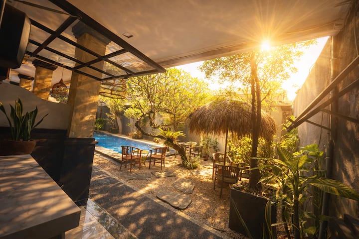 Industrial Loft •Balcony •Kitchen •2 Floors - Seminyak