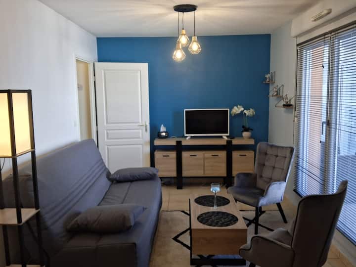 Studio Cosy/terrasse/centre-ville Bourgoin-jallieu - Ibis Budget Bourgoin Jallieu Centre