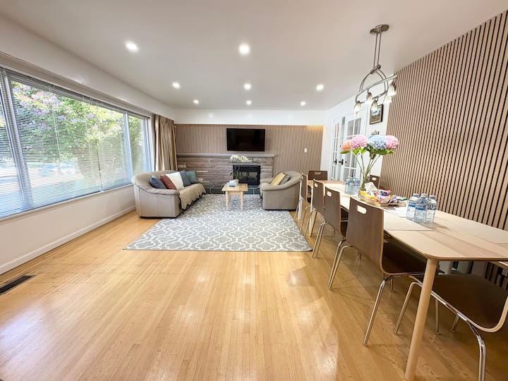 Spacious Oakridge Garden Retreat Walk To Skytrain - Vancouver