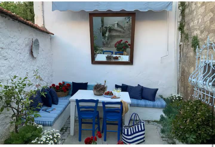 Alaçatı Mavi Ev - Alaçatı
