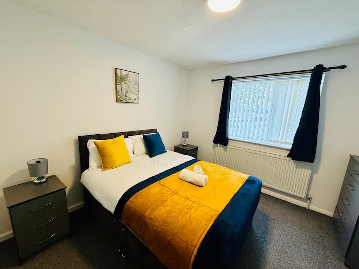 Spacious 4br House In Wellingborough | Long Stays - Wellingborough