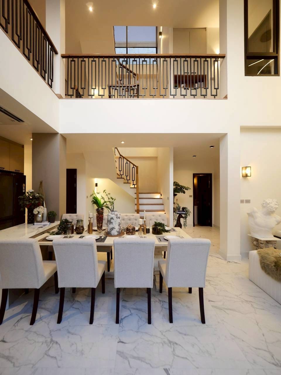 Casa Sophia de 7 habitaciones con KTV y empleada doméstica - Casas en ...