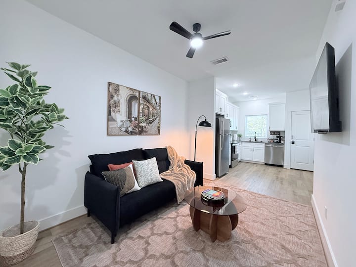 3br Home Near Nrg|15 Min To Downtown|free Parking - Houston, TX