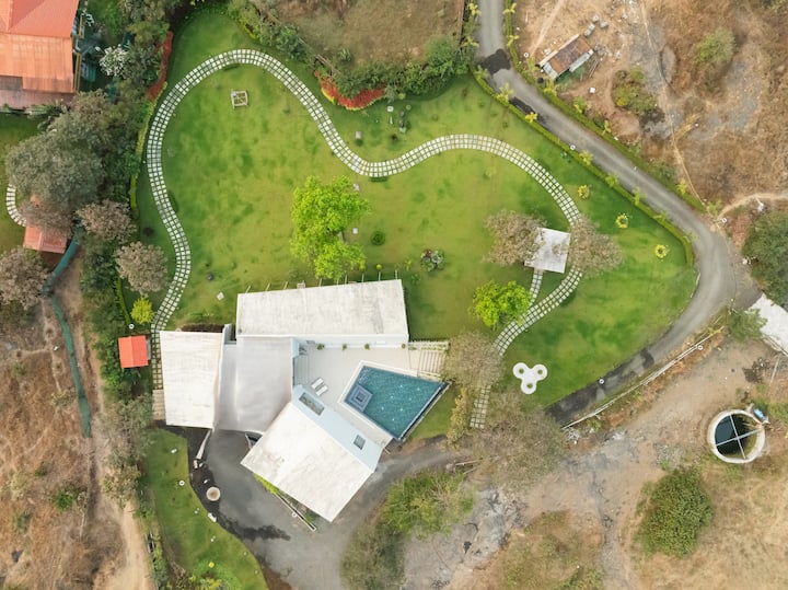 Luxury 4br Karjat Villa | Pool, Chef, Pure Veg - Karjat