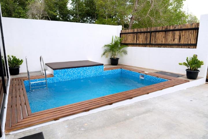 Bajo 3room Private Vila Pool Free Pick Airport - East Nusa Tenggara