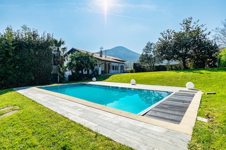 Maison Basque Au Cœur Du Village - Ascain