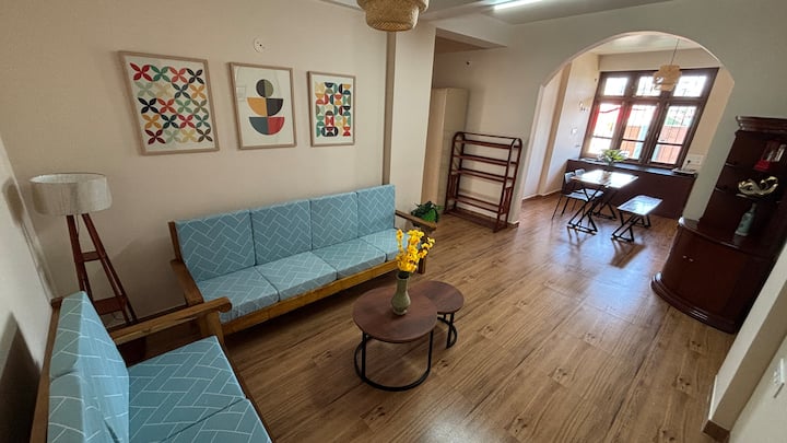 Bivar Road Retreat | Cozy 3bhk Near Police Bazar - Shillong