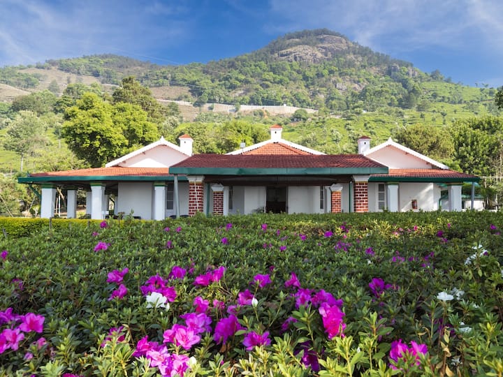 Heritage King Room 2 At Adderley Bungalow, Coonoor - Mettupalayam