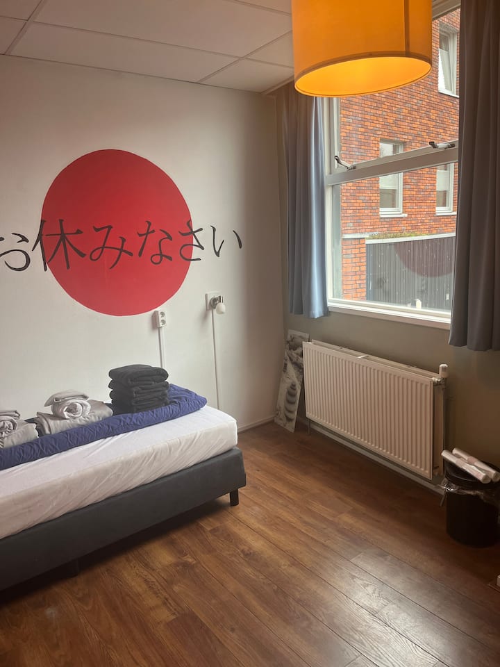 Private Room In Social Hostel  1–12 Week Stay - Groningen