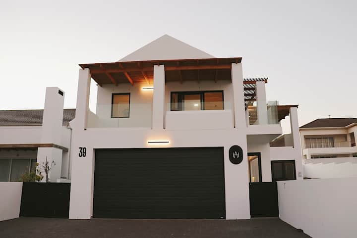 Azure Horizons - Saint Helena Bay