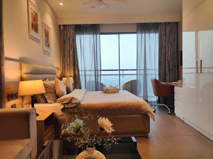 Yamuna View Studio Nr Indraprastha Apollo Hospital - Noida