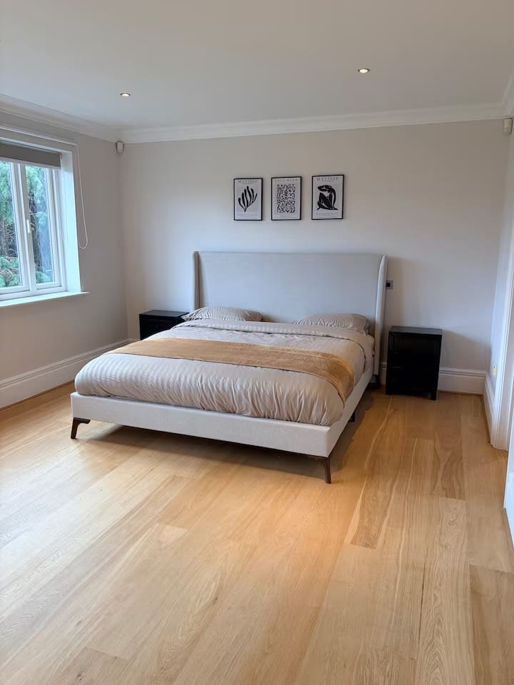 Luxury Windsor Suite For 3 In Gerrards Cross - Beaconsfield, UK