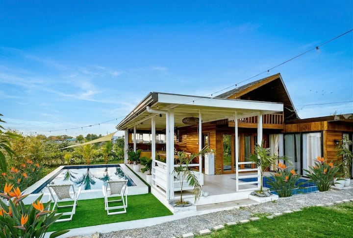 Sundown Farm Stay | Mahogany Villa With Pool - Nasugbu