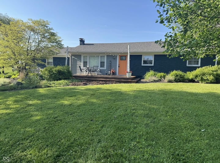 Charming Country Home - 2 Miles From Ruoff/arena - Noblesville, IN